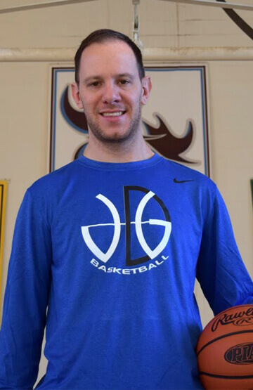 About Us | Basketball coach - Jonathan Guarente